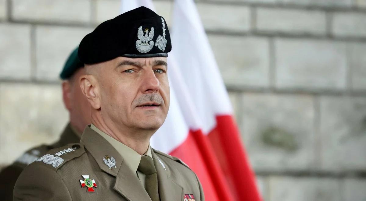 Szef Sztabu Generalnego Wojska Polskiego generał Andrzejczak złożył ...