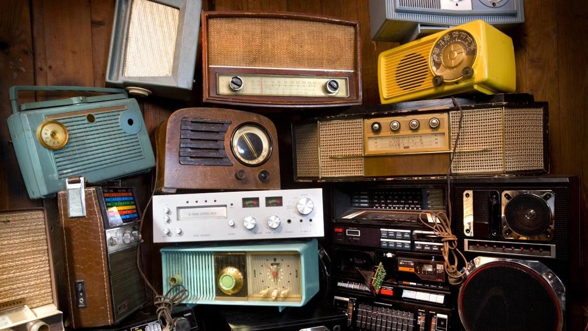 Magia radia. O pierwszych radioodbiornikach i ich konstrukcji